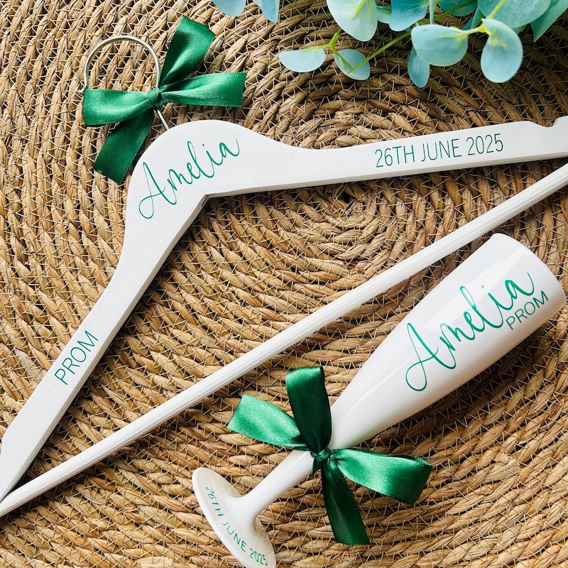 Prom Gift - 60+ Gift Ideas for 2026