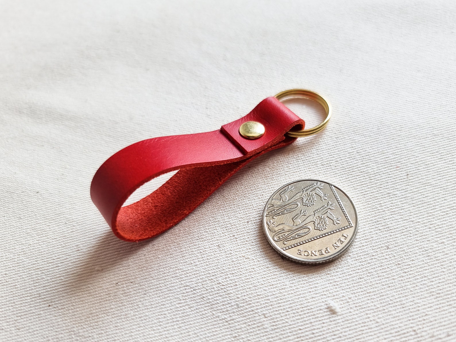 Handmade Italian Leather Loop Keyring, Solid Brass Hardware - Etsy
