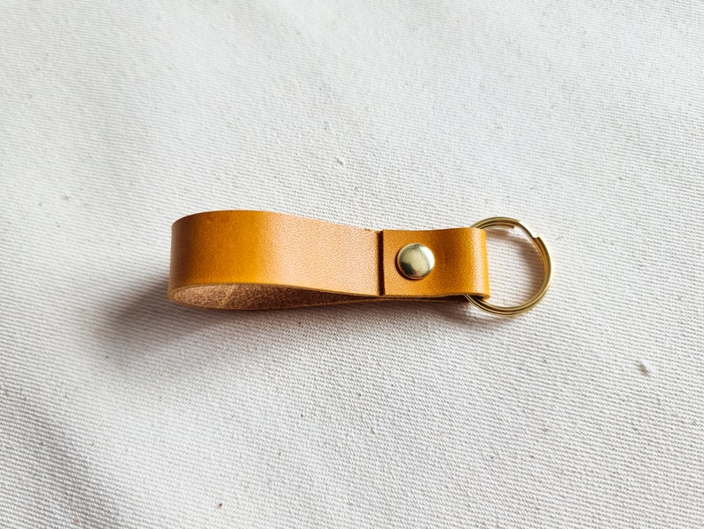 Handmade Italian Leather Loop Keyring, Solid Brass Hardware - Etsy