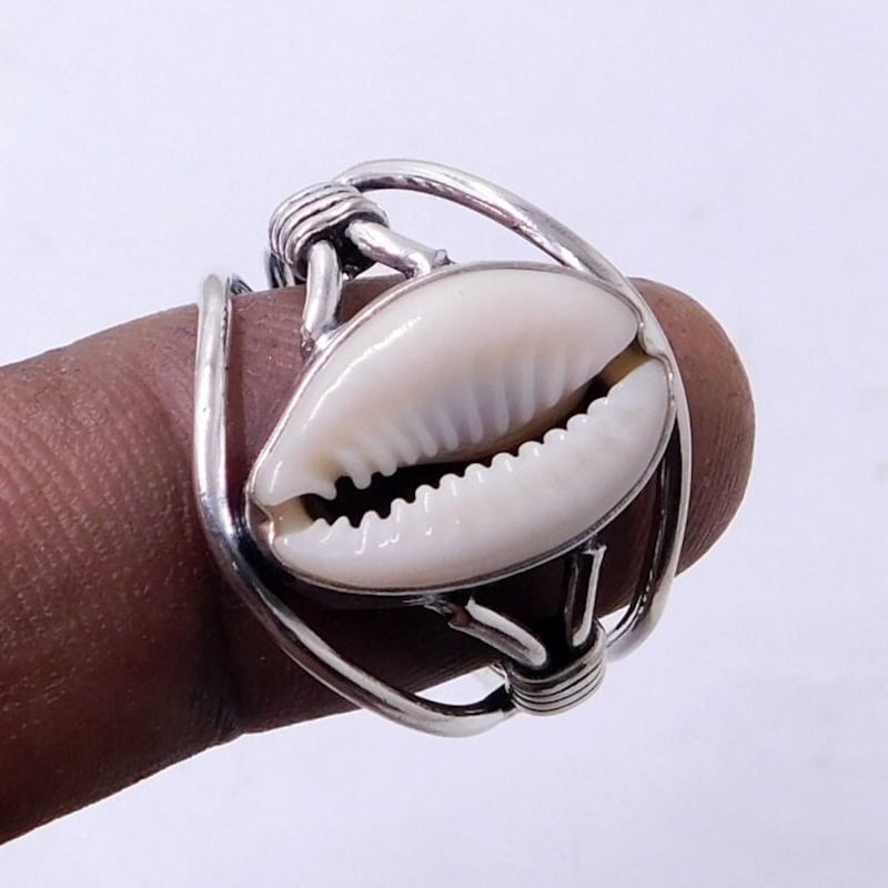 Cowrie Shell Ring - Etsy