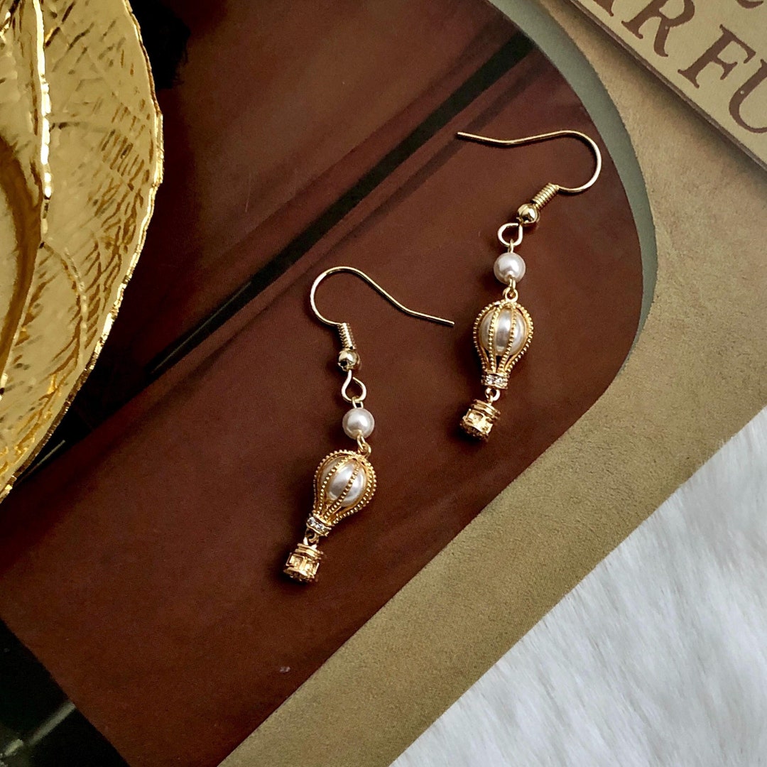 3D Gold Hot Air Balloon With Pearl Drop Earrings, Fire Balloon Pearl ...
