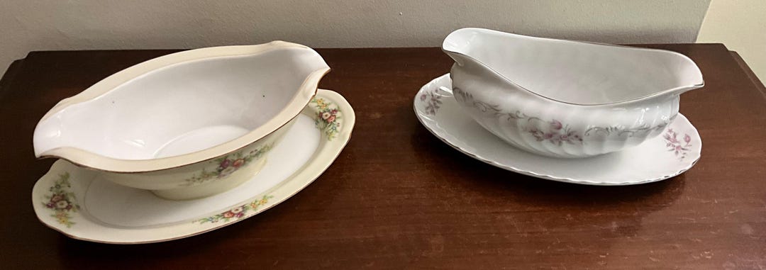 Vintage Gravy Boats With Attached Under Plates, Made in Japan - Etsy