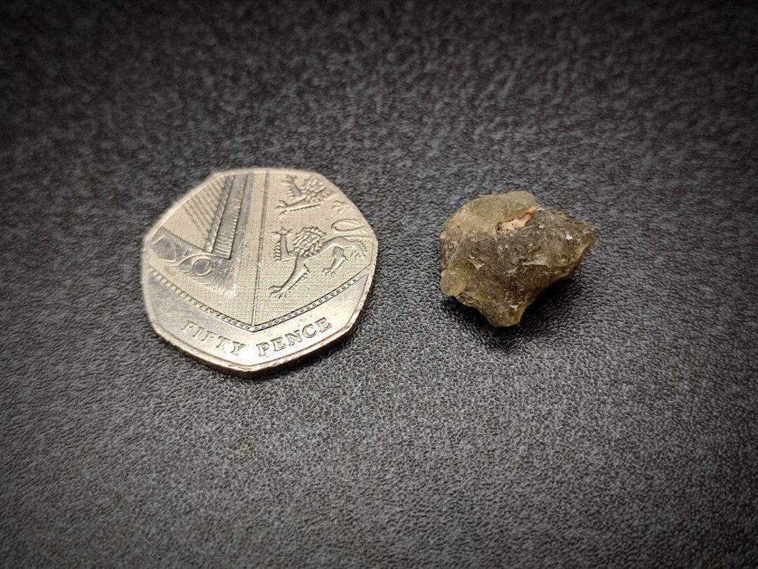Darwinite - Darwin Glass Tektite Specimen - Etsy