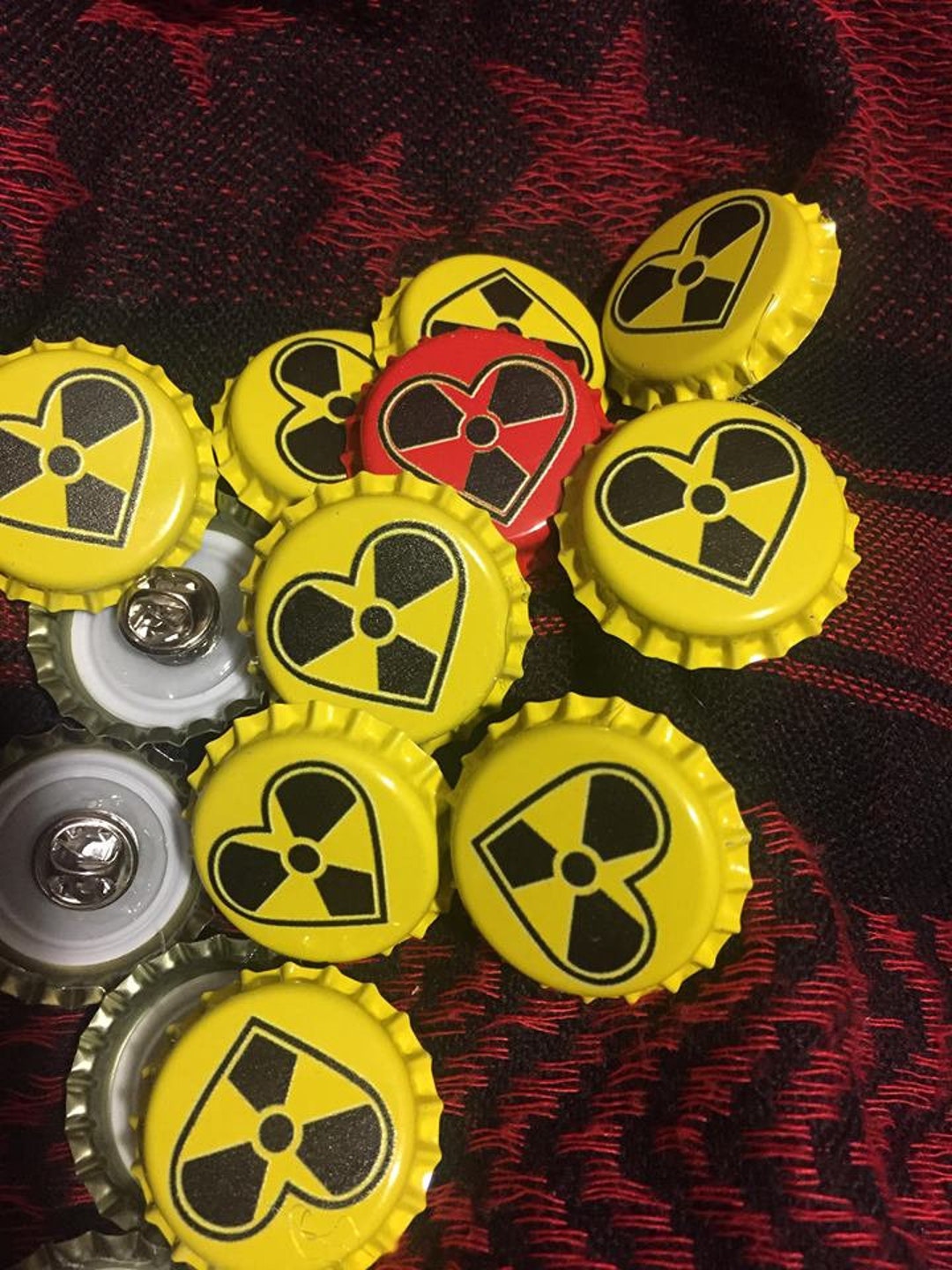 Radioactive Love, Bottle Cap Pin, Nuclear Heart, Fallout All That... - Etsy