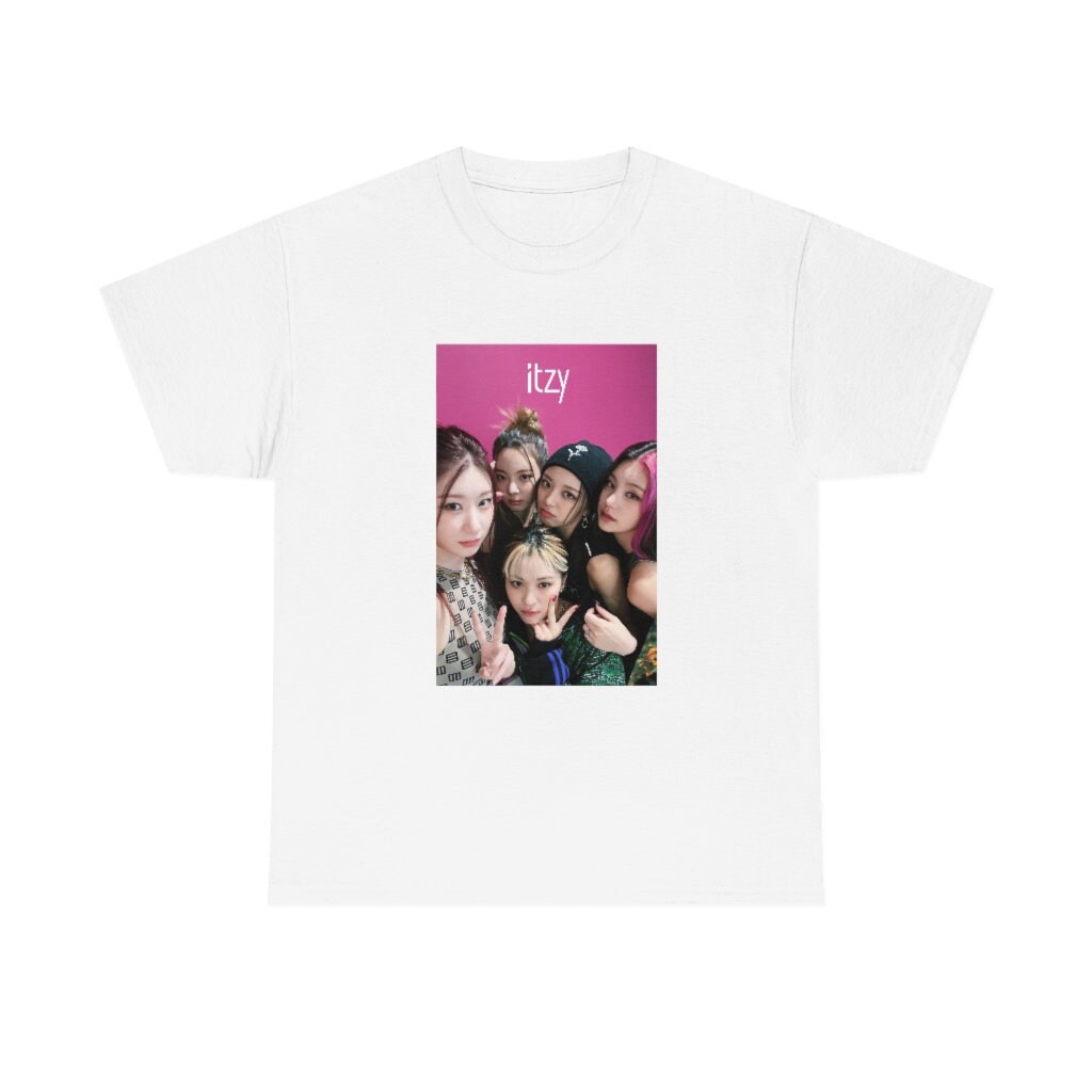 Itzy Yeji Lia Ryujin Chaeryeong Yuna Tshirt / KPOP Merch / - Etsy