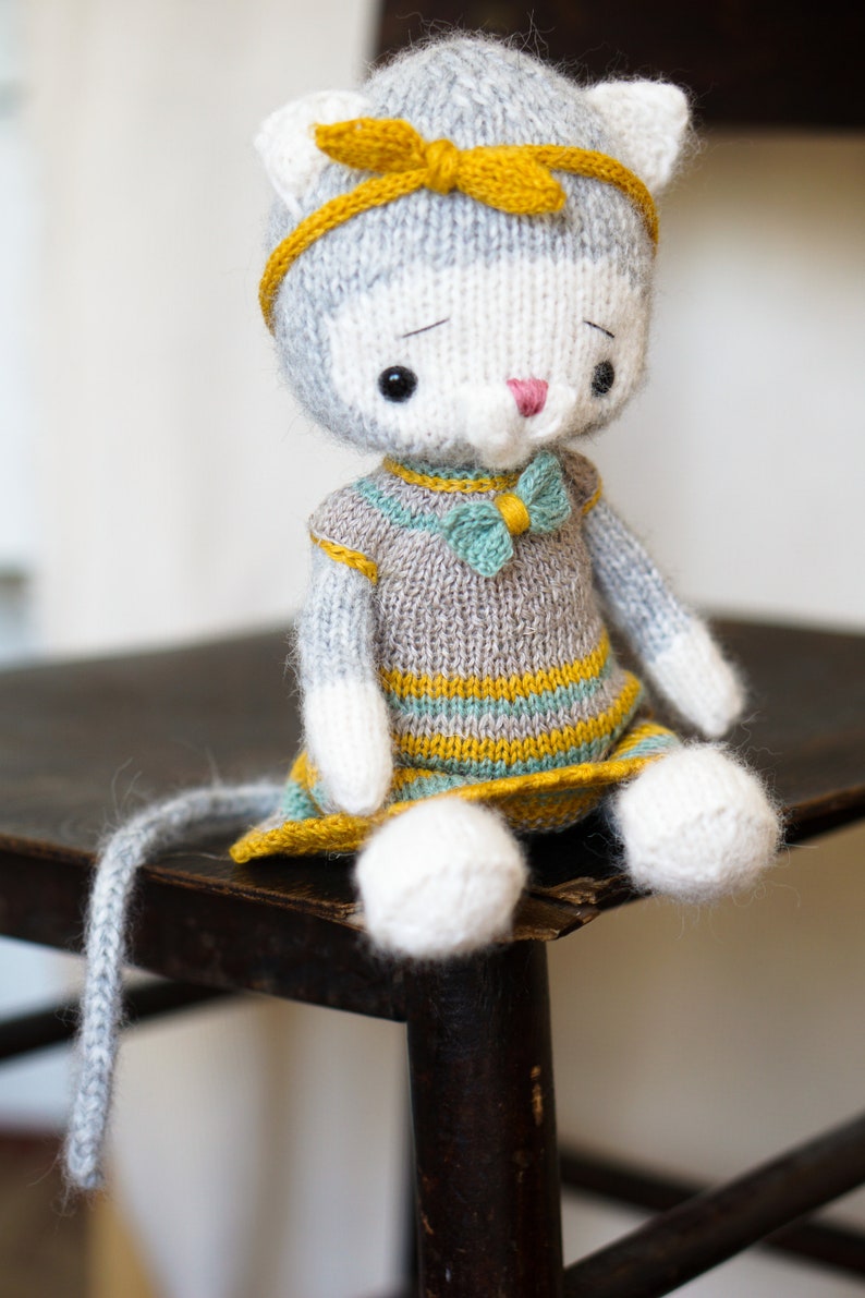 Knitting Patterns - Cute Clothes Set for Small Toys - Knitting Pattern ...