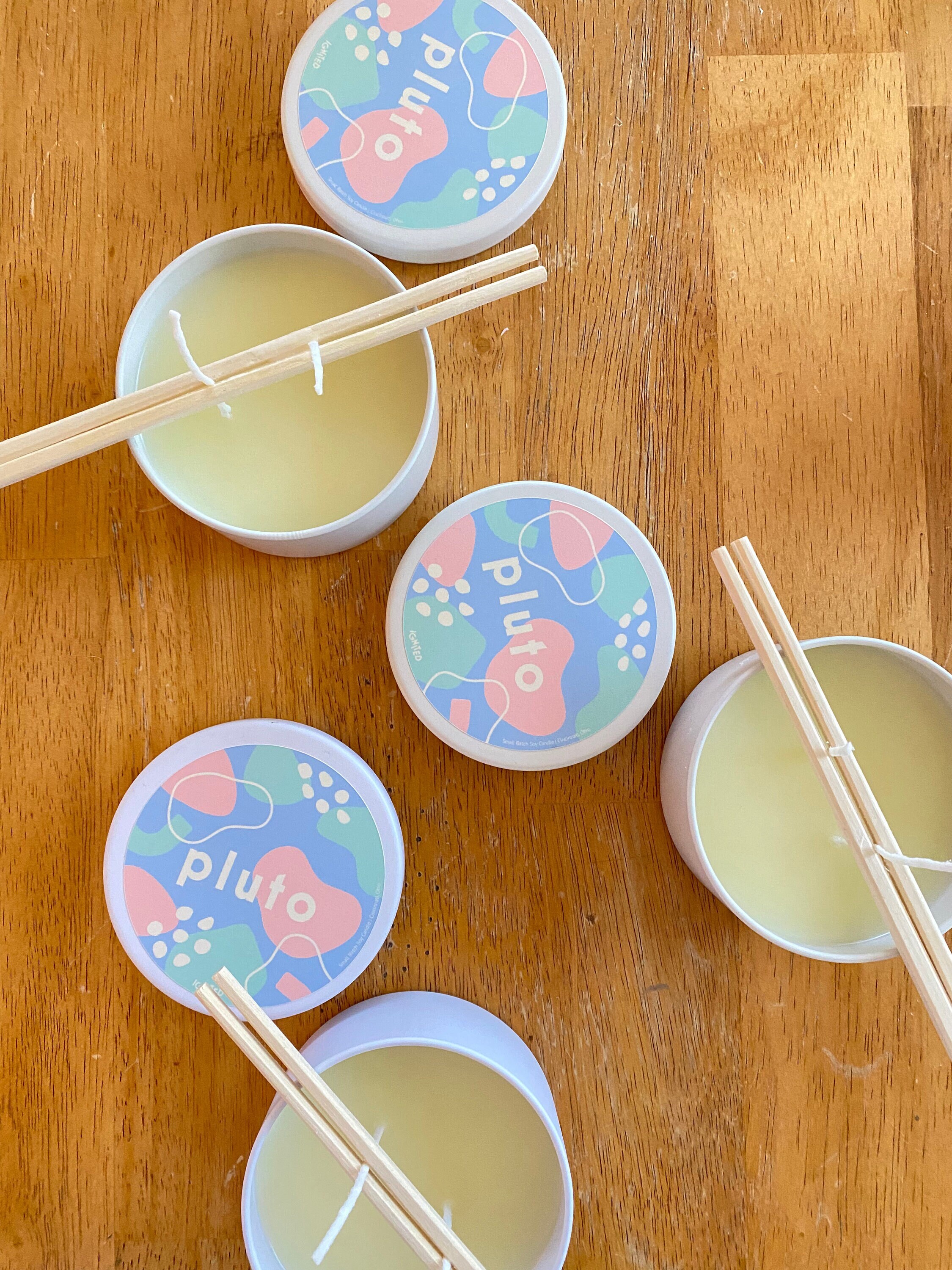 Pluto Soy Candle Goji Berry & Pineapple Scented Tropical Vegan Candles ...