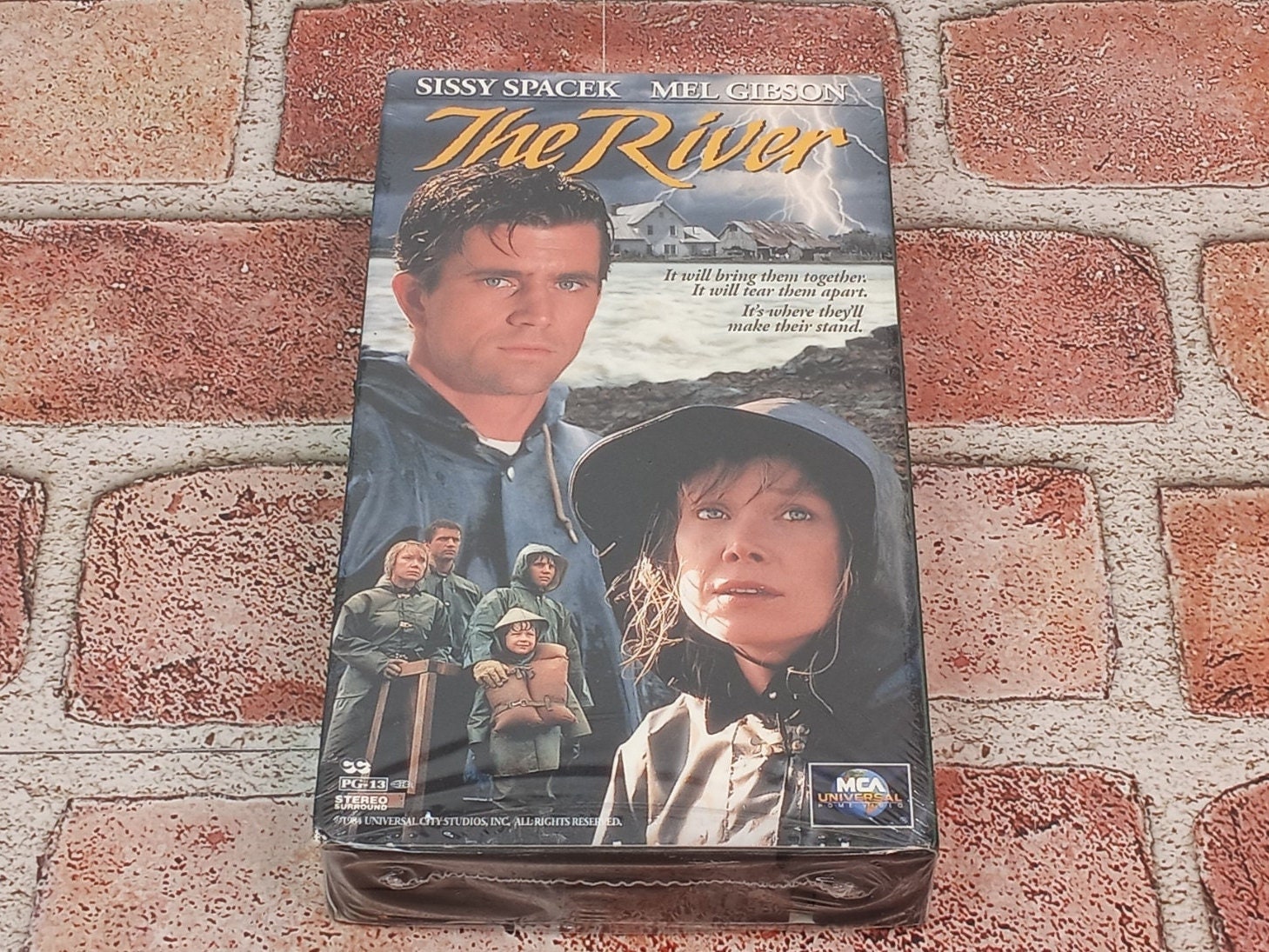 The River VHS Sissy Spacek Mel Gibson New Sealed - Etsy