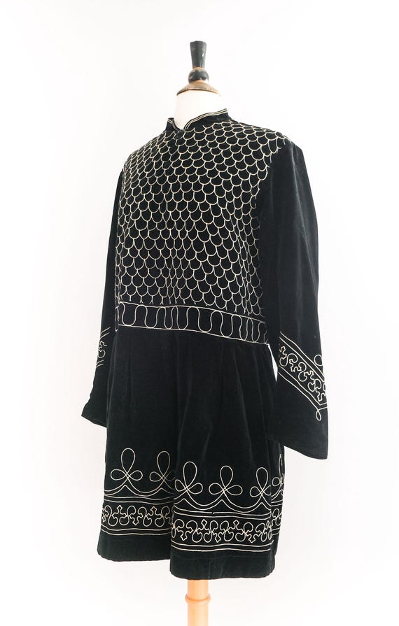 Antique 1920’s Freemason Guard Black Velvet Robe • M/L - Gem