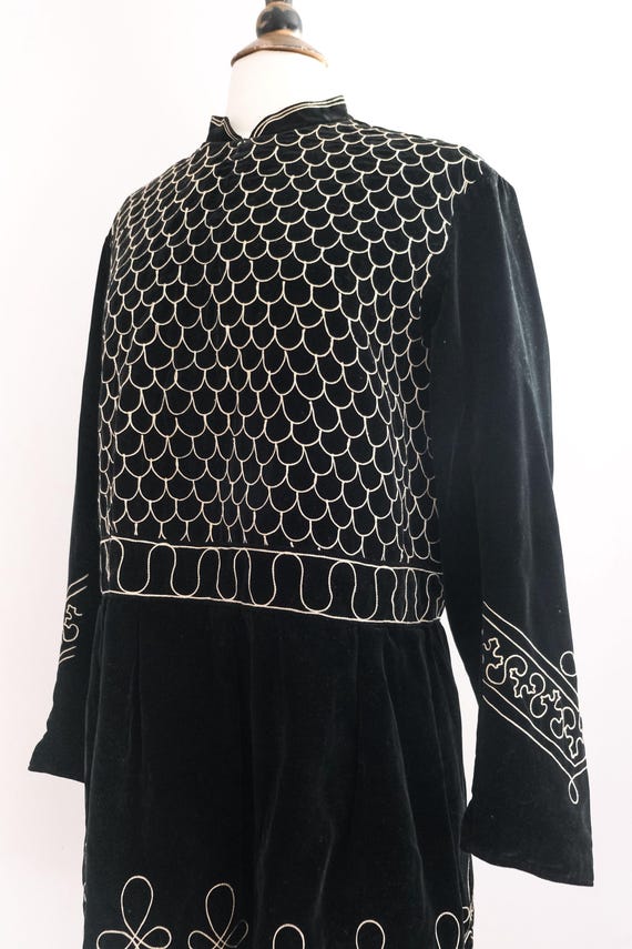 Antique 1920’s Freemason Guard Black Velvet Robe • M/L - Gem