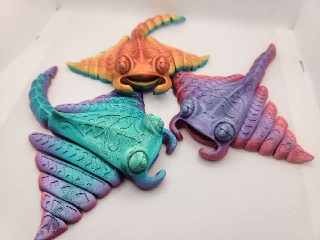 Articulated Manta Ray Figurine – Sustainable Bio-plastic Toy - Etsy