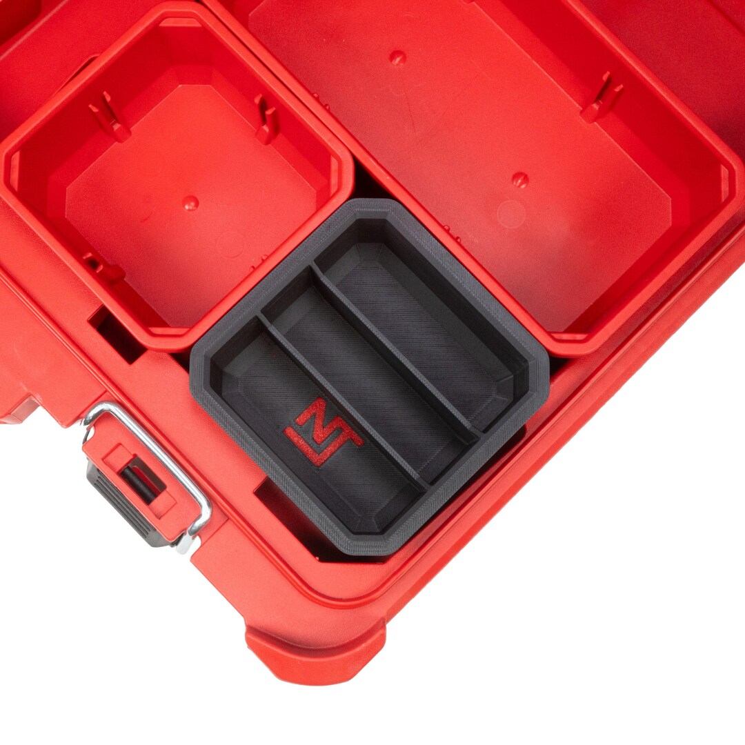 Milwaukee PACKOUT Low-profile Small Parts Organizer Small Divider Bin 3 ...