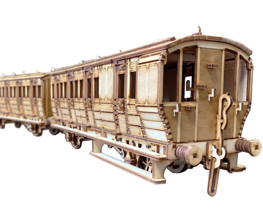 LBSC Suburban Coach / Guard Pack - Etsy