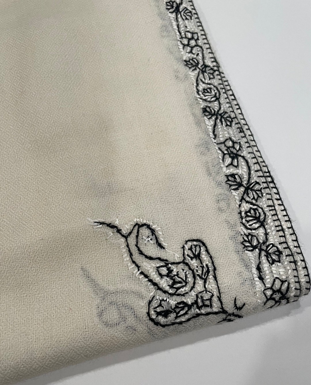 Hand Embroidered Toosh Pashmina Shawl: Kashmir Wedding Wrap - Etsy