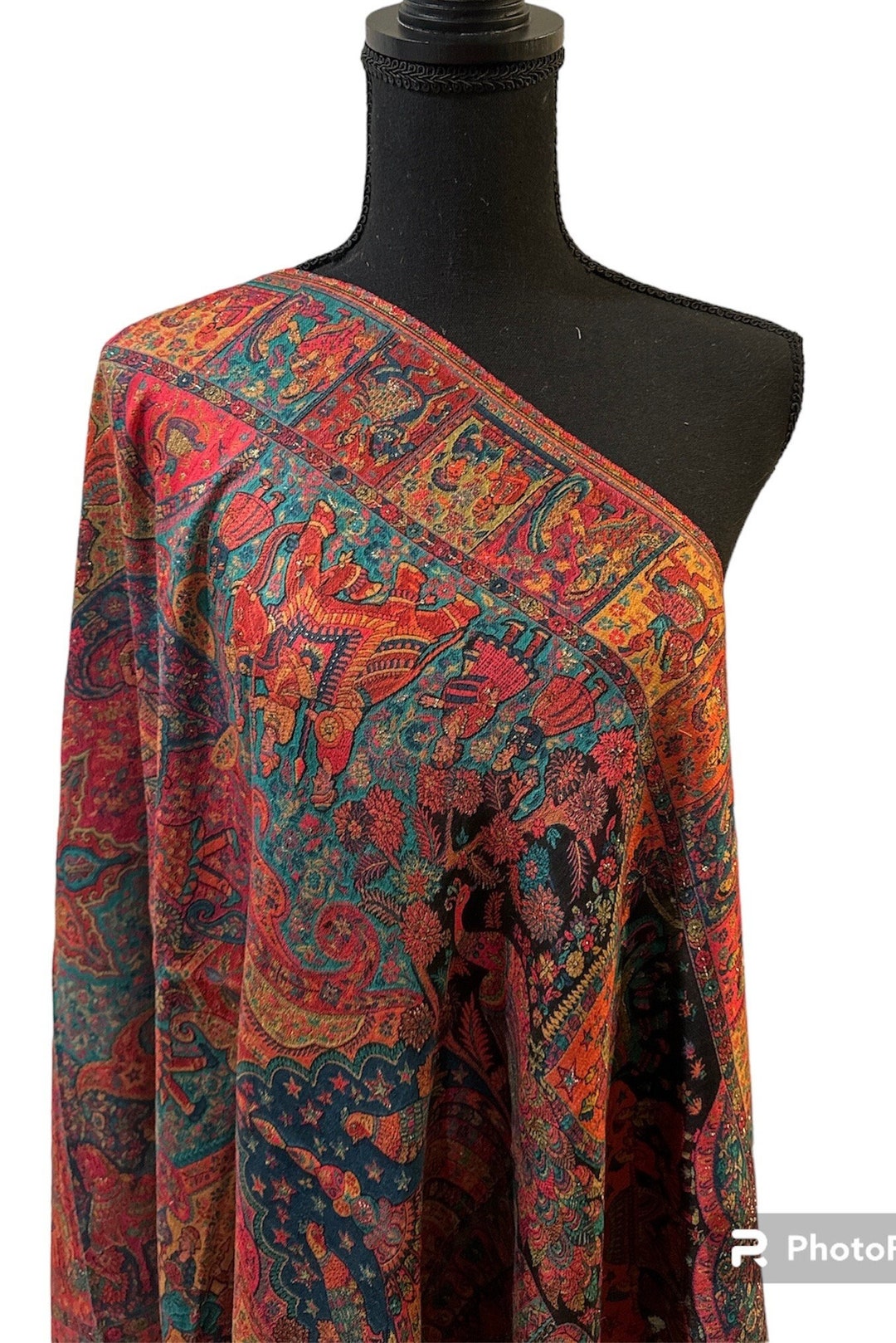 New Moghul Inspired Design, 100% Pure Kani Stole With Gold Thread ...