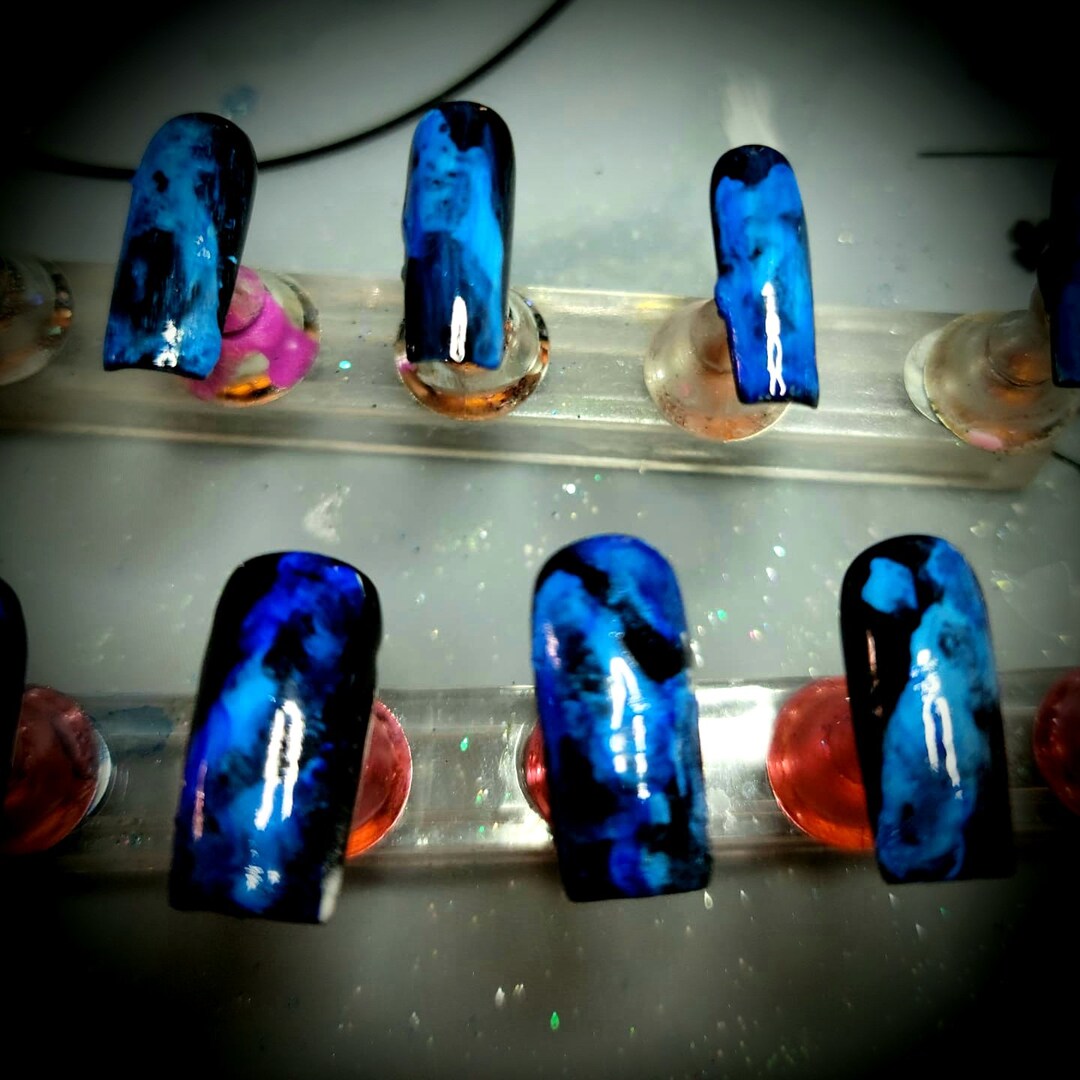 Smoke on the Water - Blue Smoke 20 Piece Press on Nails - Etsy