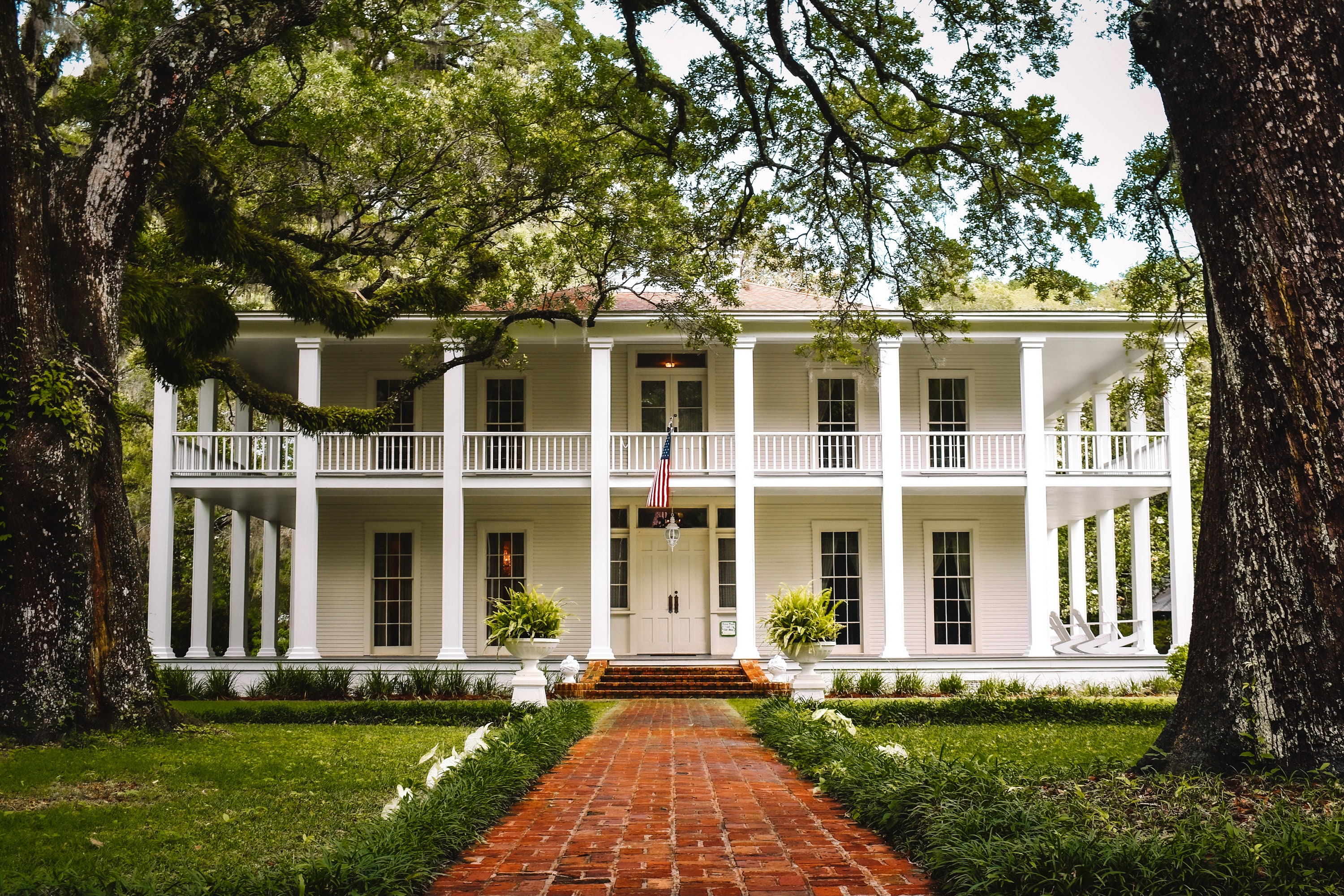 Southern Plantation Wallpaper