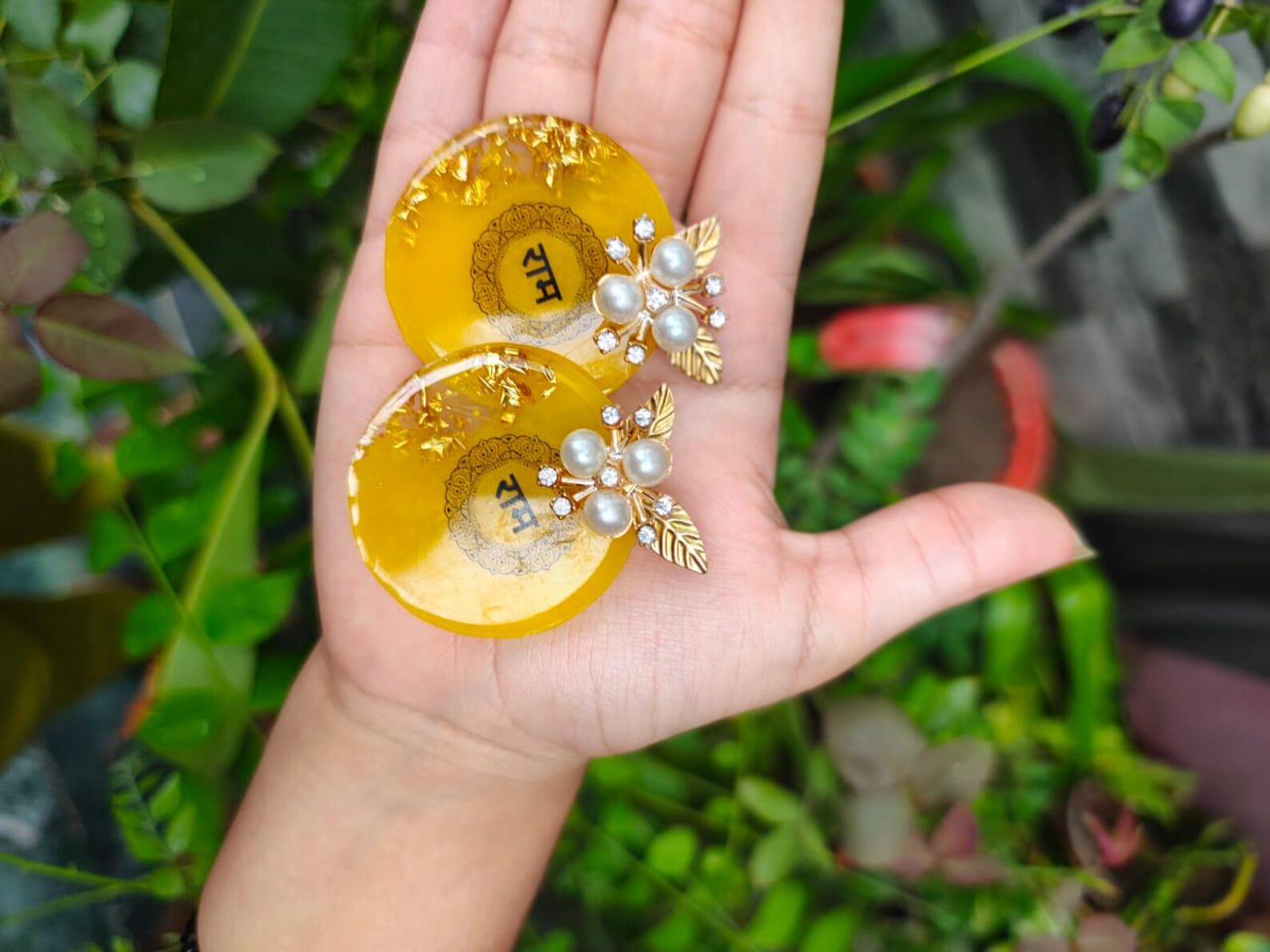 Resin Rakhi Pooja Thali Set: Bhaiya Bhabhi Rakhi, Soun, Roli Chawal - Etsy