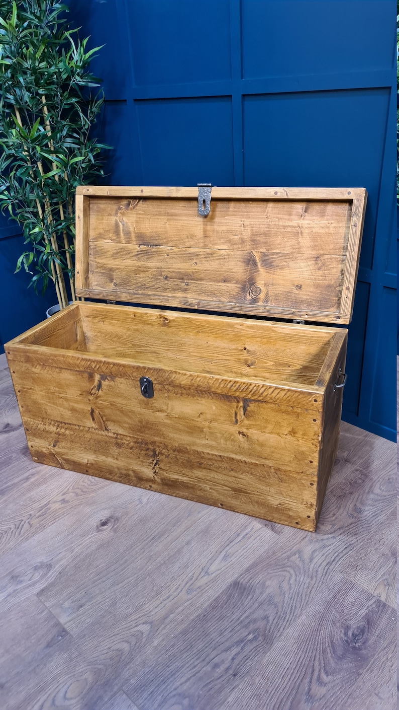 Rustic Wooden Chest, Blanket Box, Ottoman. Bespoke Sizes Available ...