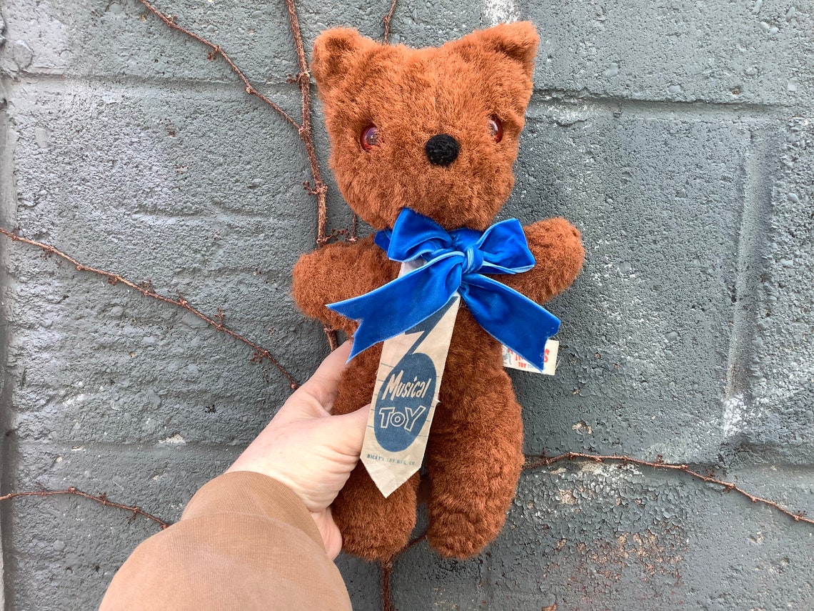 Vintage Wind-up Musical Teddy Bear Made in Canada - Etsy