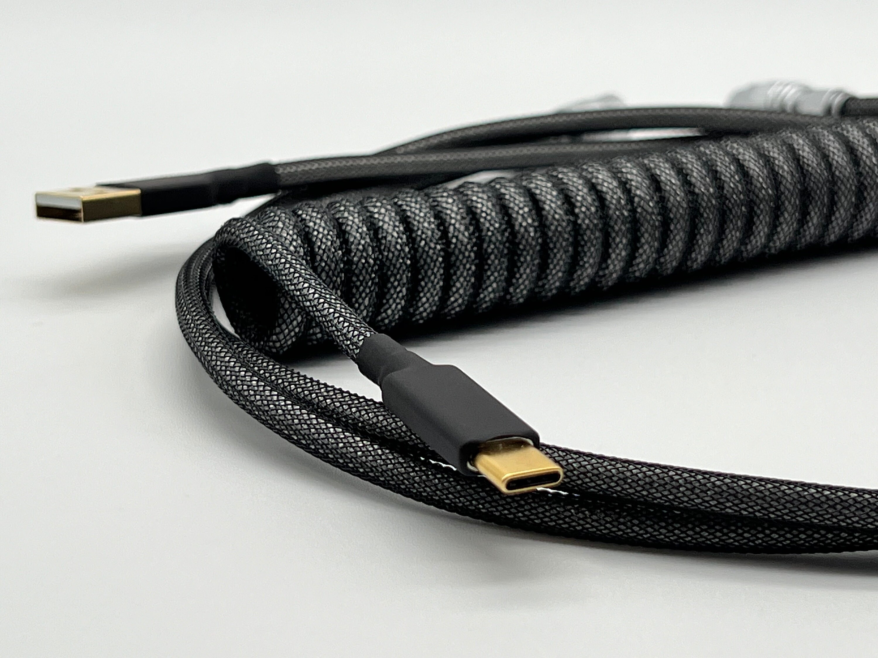 Custom Coiled Keyboard Cable (black&white) - Etsy