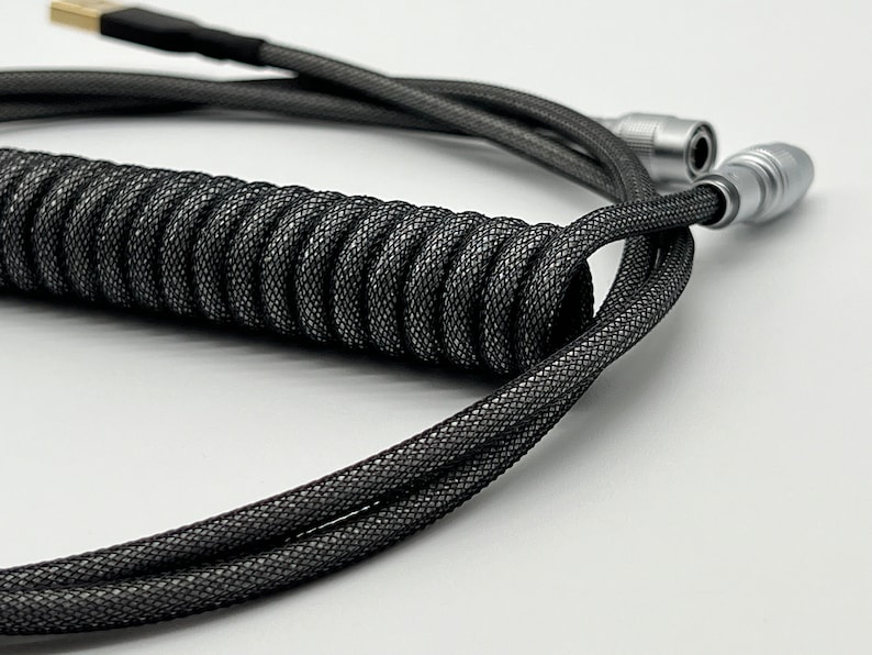 Custom Coiled Keyboard Cable (black&white) - Etsy