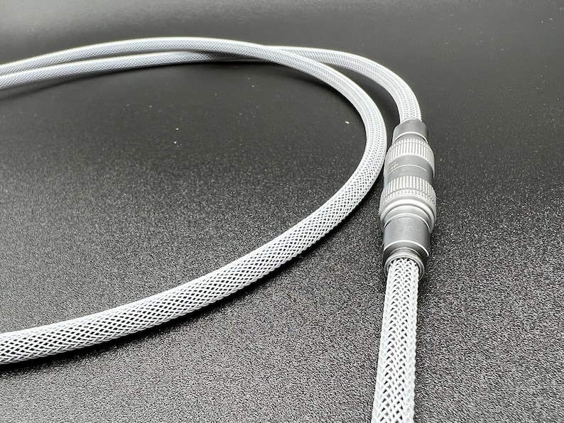 Custom Straight Keyboard Cable (white&black) - Etsy