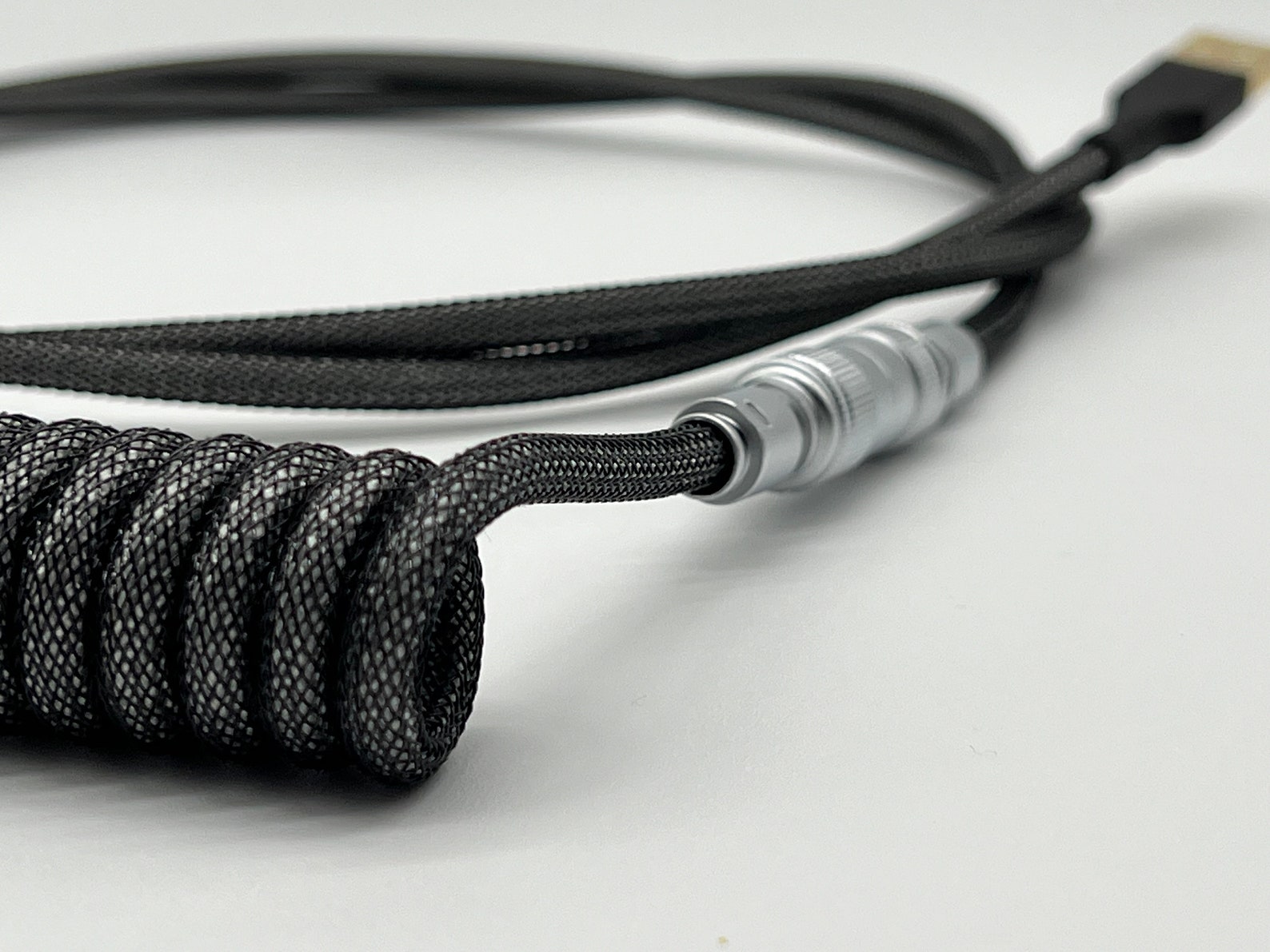 Custom Coiled Keyboard Cable (black&white) - Etsy