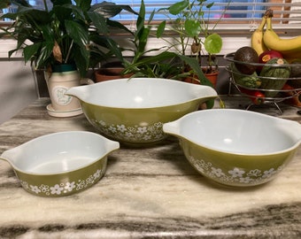Pyrex Spring Blossom Mixing Bowls | Etsy