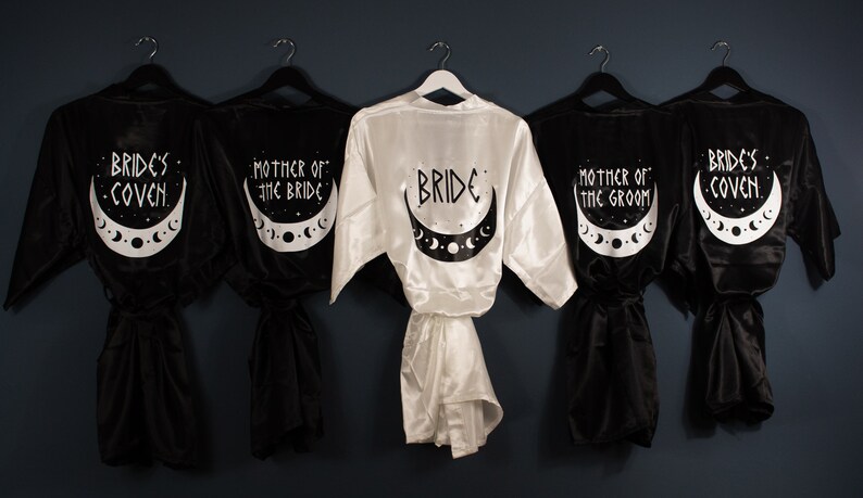 Brides Coven Robe Maid of Honor Robe Witch Bridal Party - Etsy