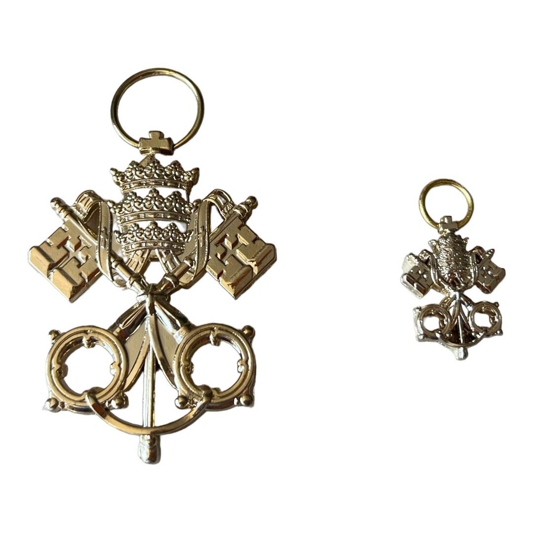 Golden Vatican Keys Medal and Miniature - Size 4x6 Cm and 2x2 Cm - No ...