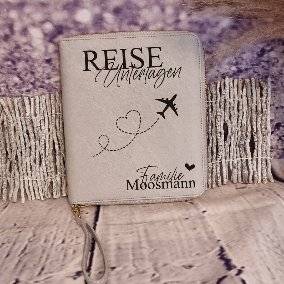 Opbergvak voor reisdocumenten gepersonaliseerd met naam. Reisetui voor ...