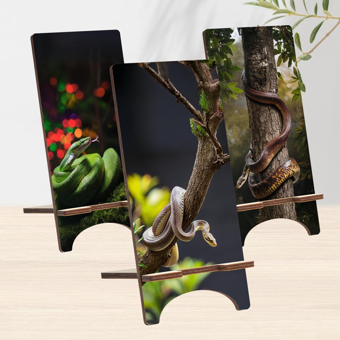 Green Snake Wood Phone Stand, Serpent Holder for iPhone 14 13 12 11 Pro ...