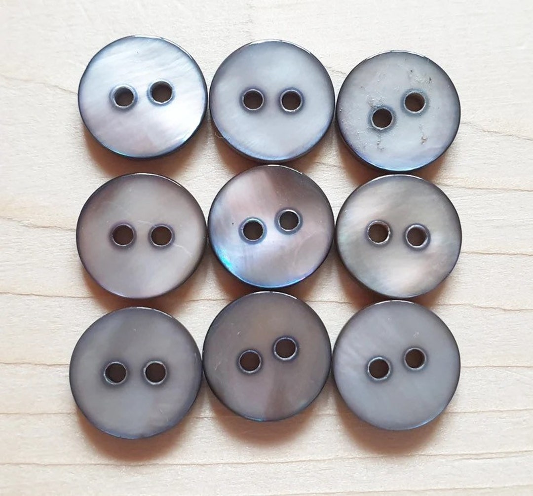11.5mm 10 / 20 buttons / Mother of Pearl Buttons / Pearl Grey Seashell Buttons / 2-Hole Buttons ...