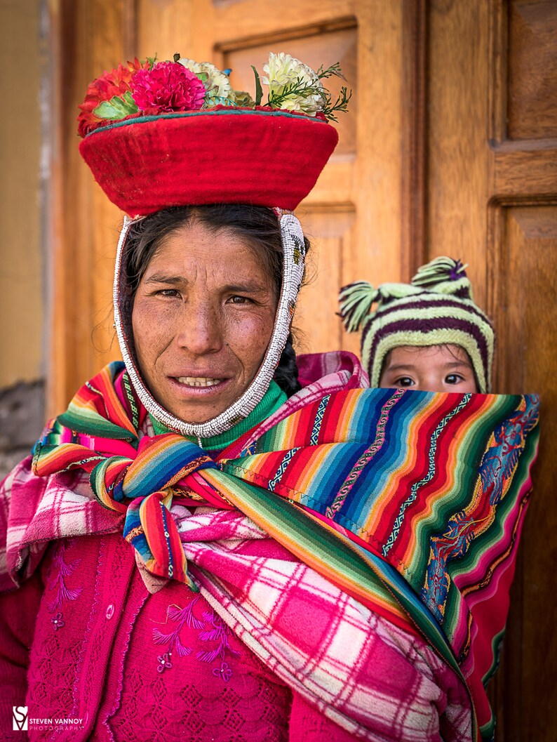 Peru Photography, Inca Woman and Her Baby Girl Ollantaytambo, Peru ...
