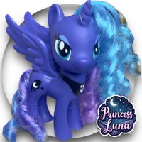 Princess Luna - Etsy