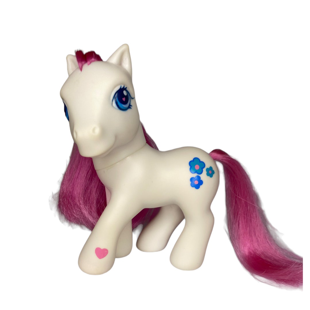 Blossomforth White Forget Me Not Flower My Little Pony G3 Magnetic Foot ...