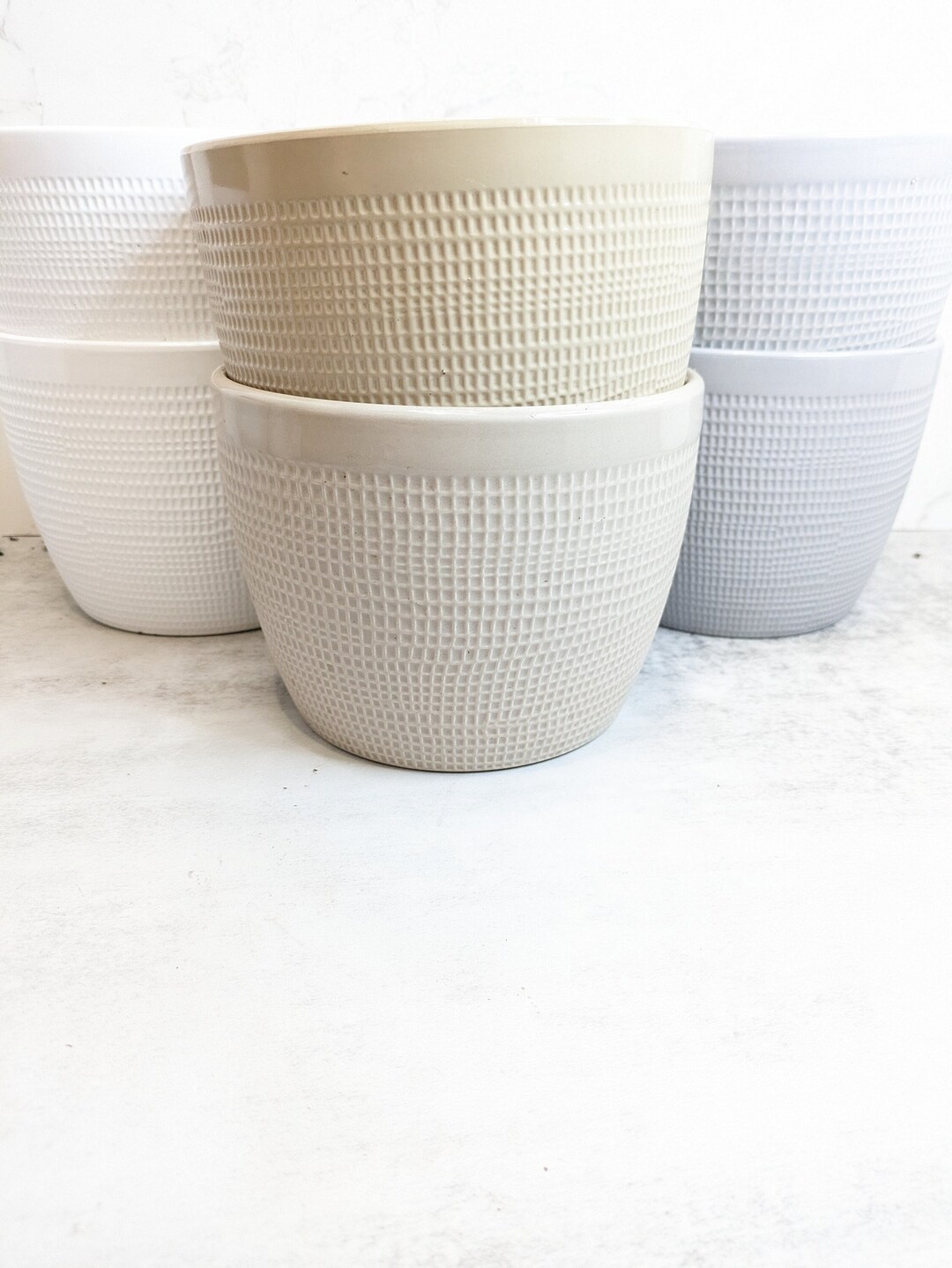 Indoor 6 Plant Pot 3 Color Options Strong unbreakable Plastic Mixture ...