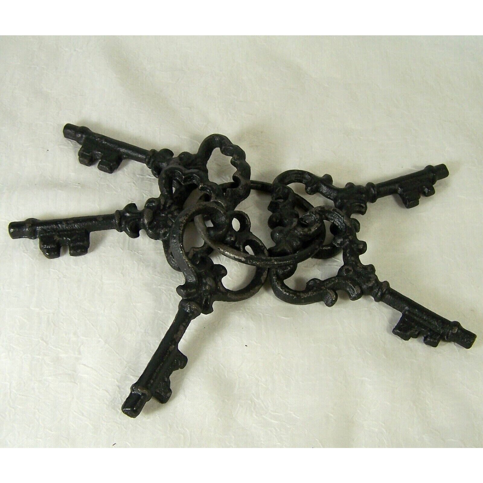 Cast Iron 5 Skeleton Key Set Soldered Ring Farmhouse Halloween - Etsy