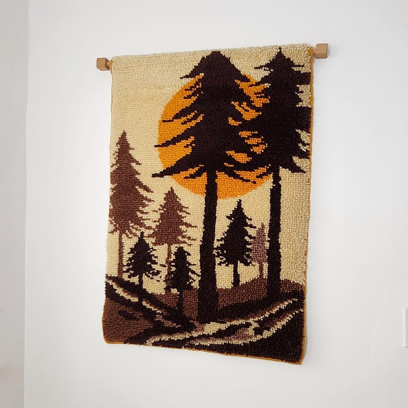 Vtg 70s Latch Hook Wall Art Tapestry Hanging Forest & Sunset Scene Boho ...