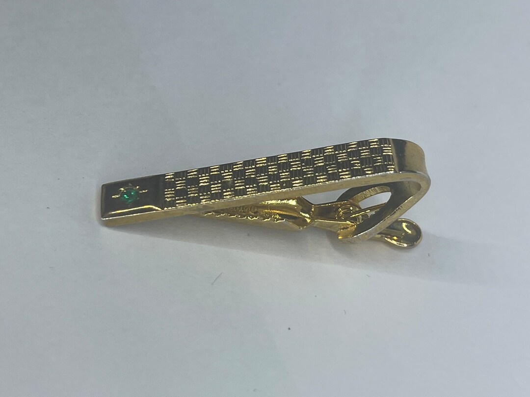 A Rare Vintage Collectible Gold Mens Tie Clip Luxury Emerald Green ...