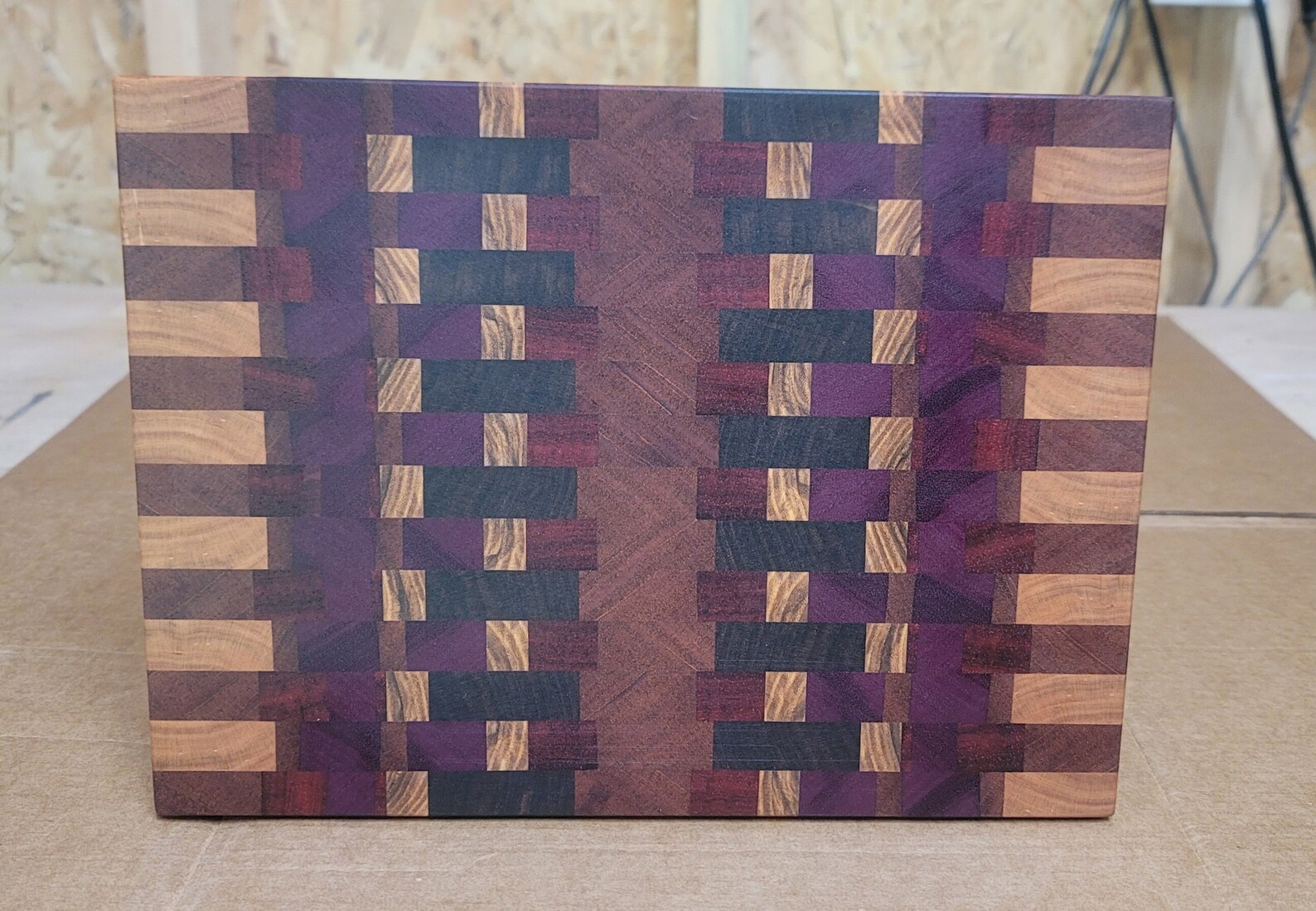 Random Pattern Cutting Board - Etsy