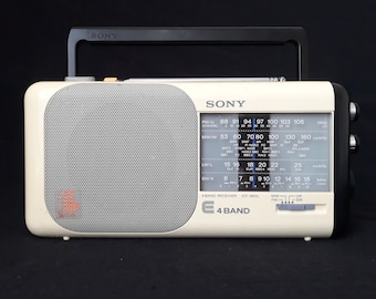 Vintage Sony ICF-710W AM/FM Radio - Etsy
