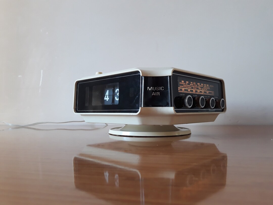 Rare Antique Music Air Radio Alarm Clock, Music Air Radio Music Air ...