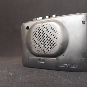 Vintage Realistic Walkman Cassette Player, Realistic Cassette Player ...