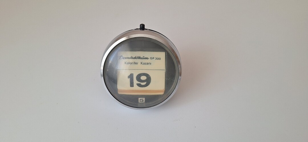 Vintage 1970s Retro Table Calendar, Retro Calendar, Space Age Calendar ...