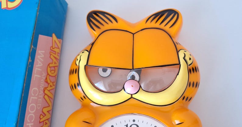 Vintage 1980s Garfield Wall Clock: Original Cartoon Decor - Etsy