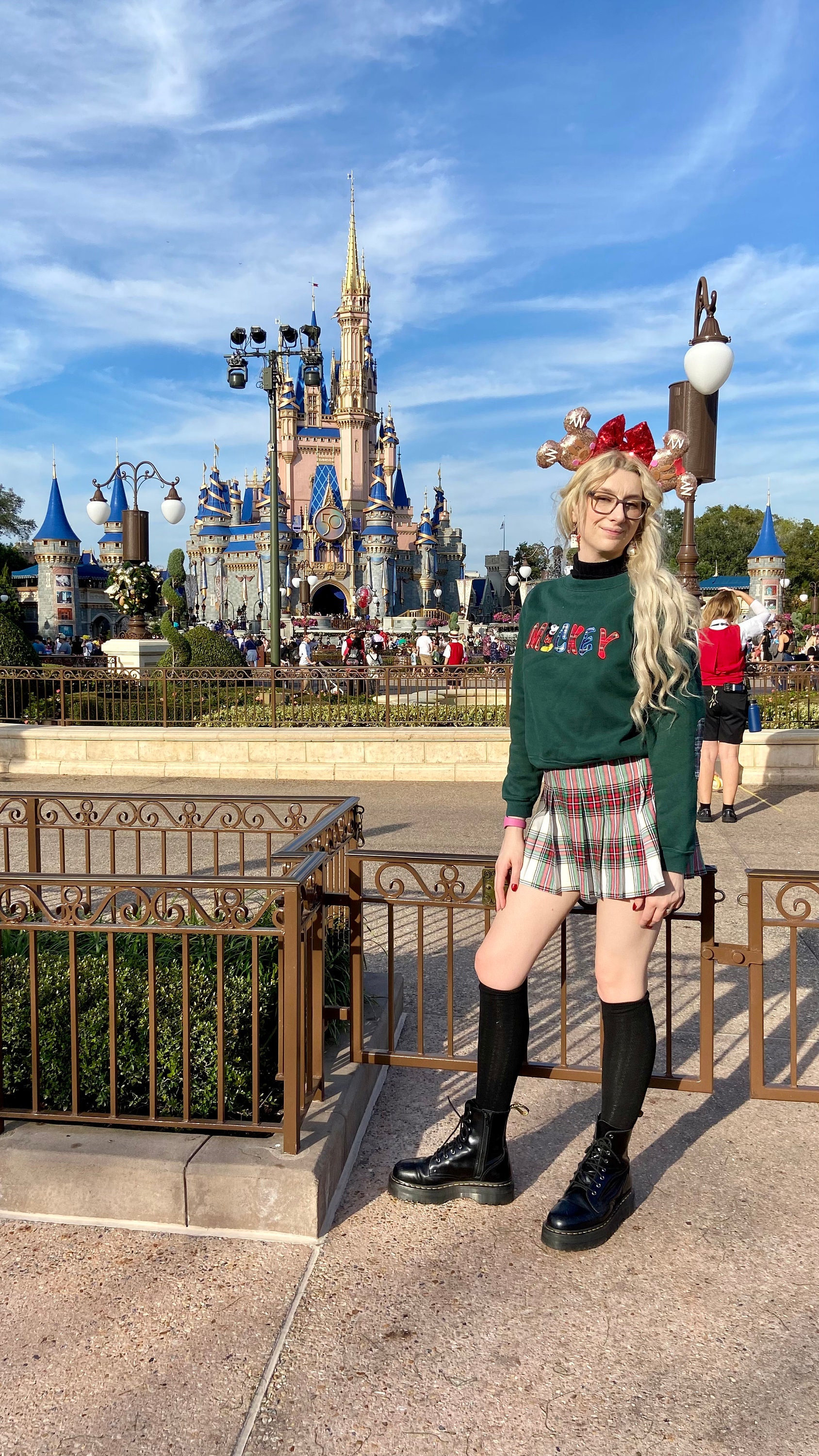 Vintage Disney Mickey Mouse Christmas Pullover Sweatshirt With Elbow ...