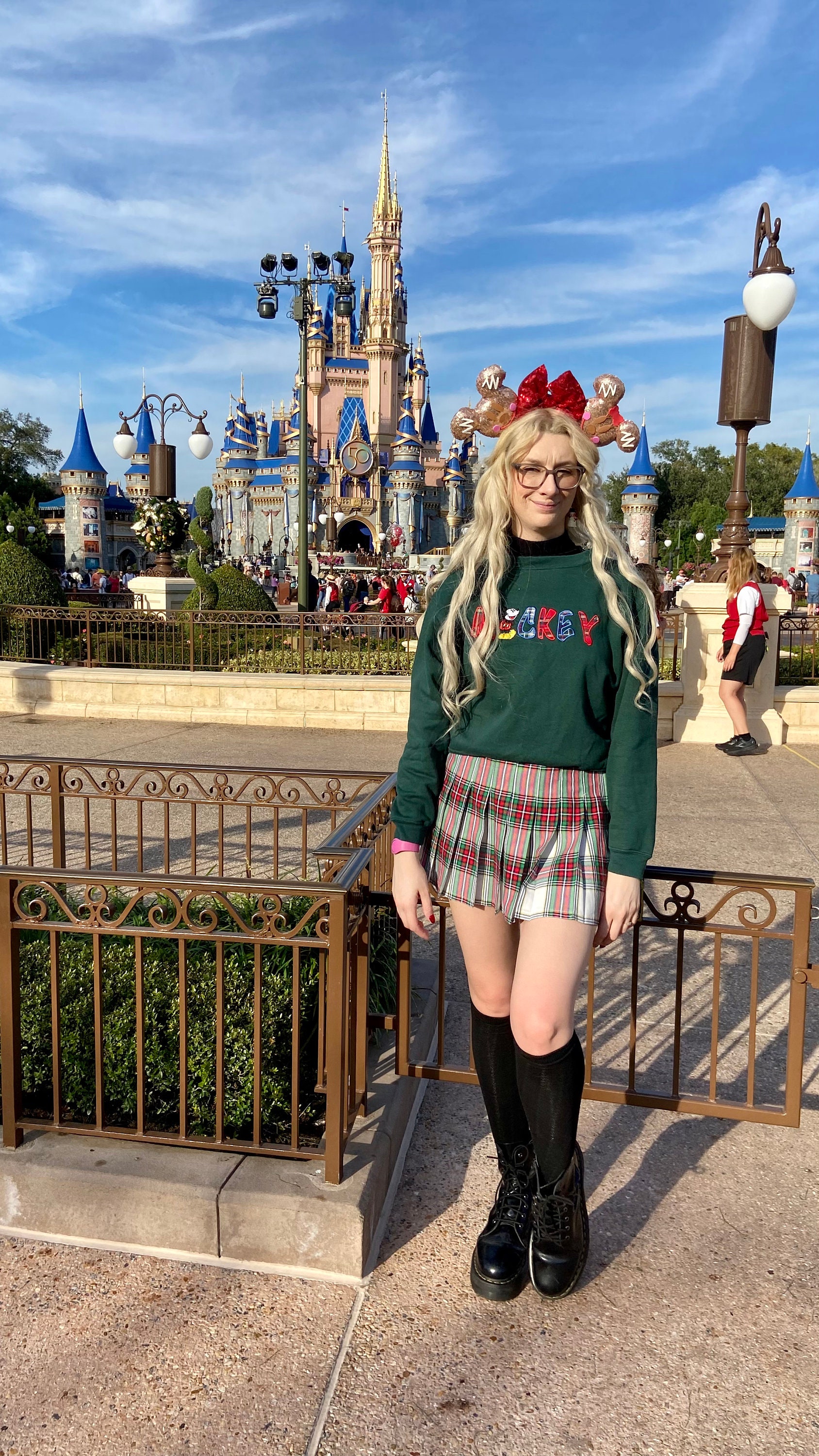 Vintage Disney Mickey Mouse Christmas Pullover Sweatshirt With Elbow ...