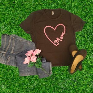 Mom With Heart T-shirt - Etsy
